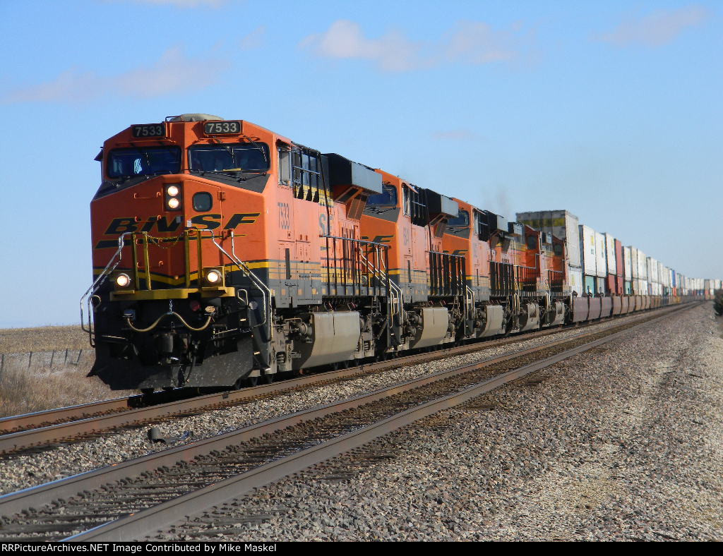 BNSF 7533